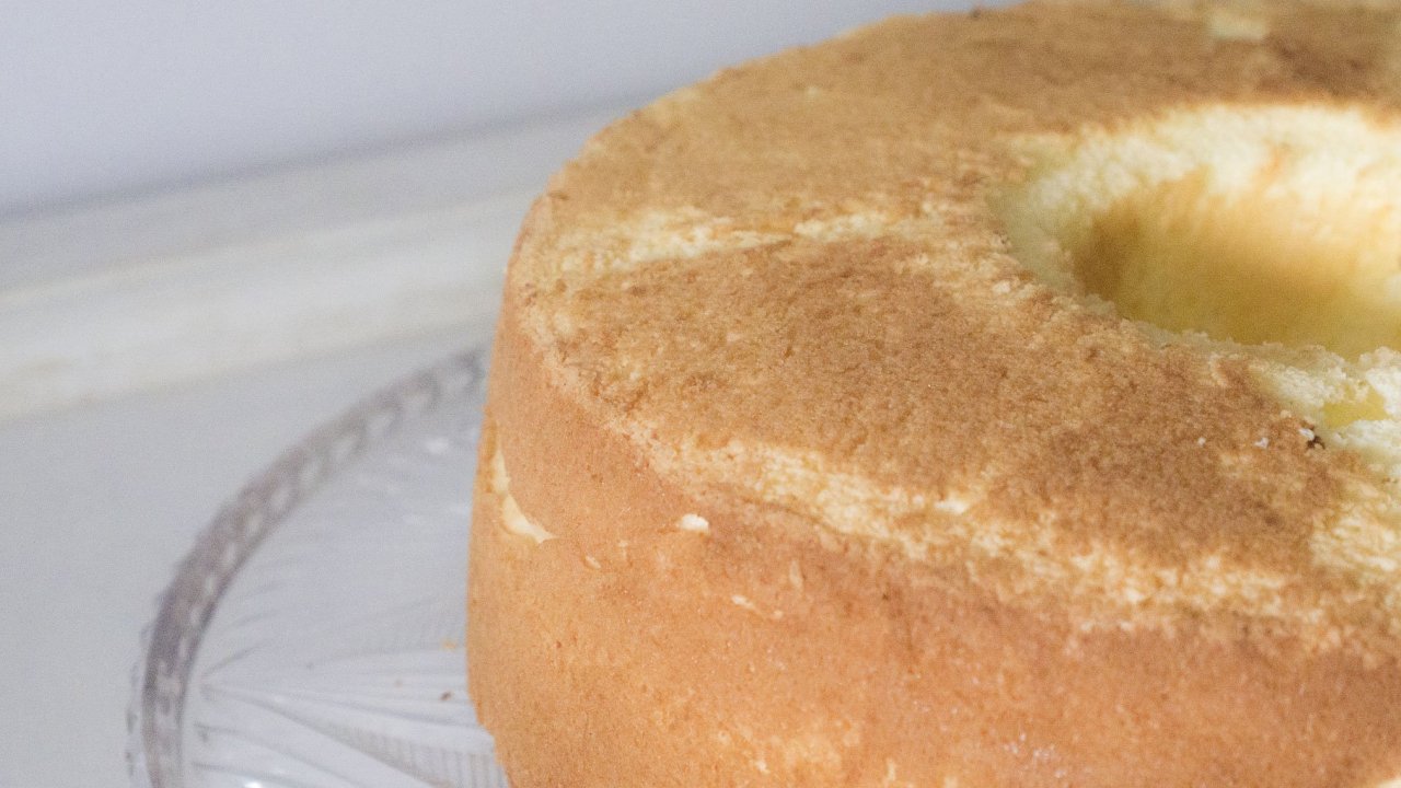 Online Course: Get Started Baking Sponge Cakes from Skillshare | Class ...