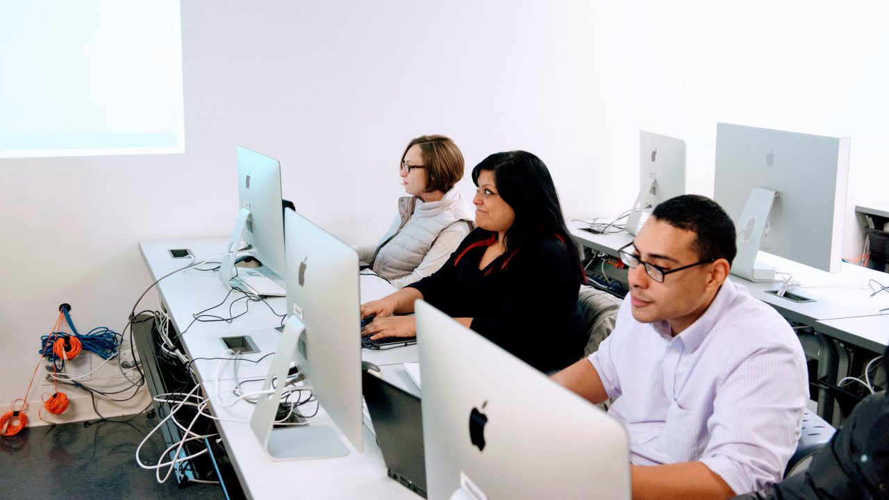 Online Course: Introduction to Python Programming (Live Online) from CourseHorse | Class Central