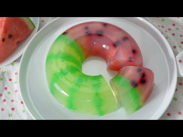 Free Video: Watermelon Jelly Like a Swim Ring - 浮き輪みたいなスイカ寒天 from ...