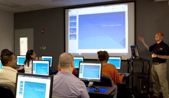 Online Course: Social Media Introduction (Live Online) from CourseHorse | Class Central