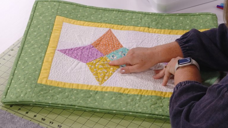 Online Course: Traditional Patchwork with a Scrappy Look: Master V ...
